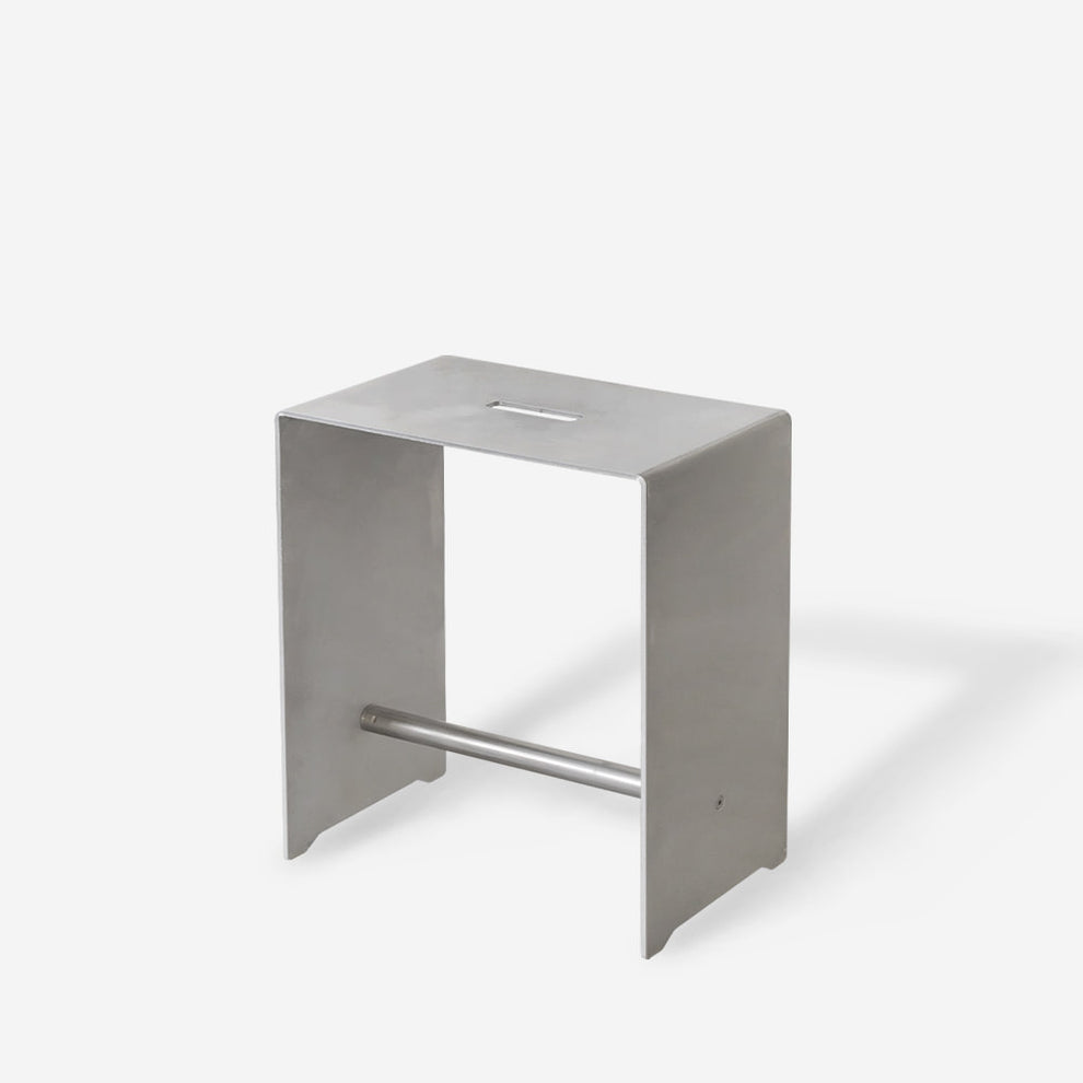rhombus lab・Aluminium stool 430｜Sheeper
